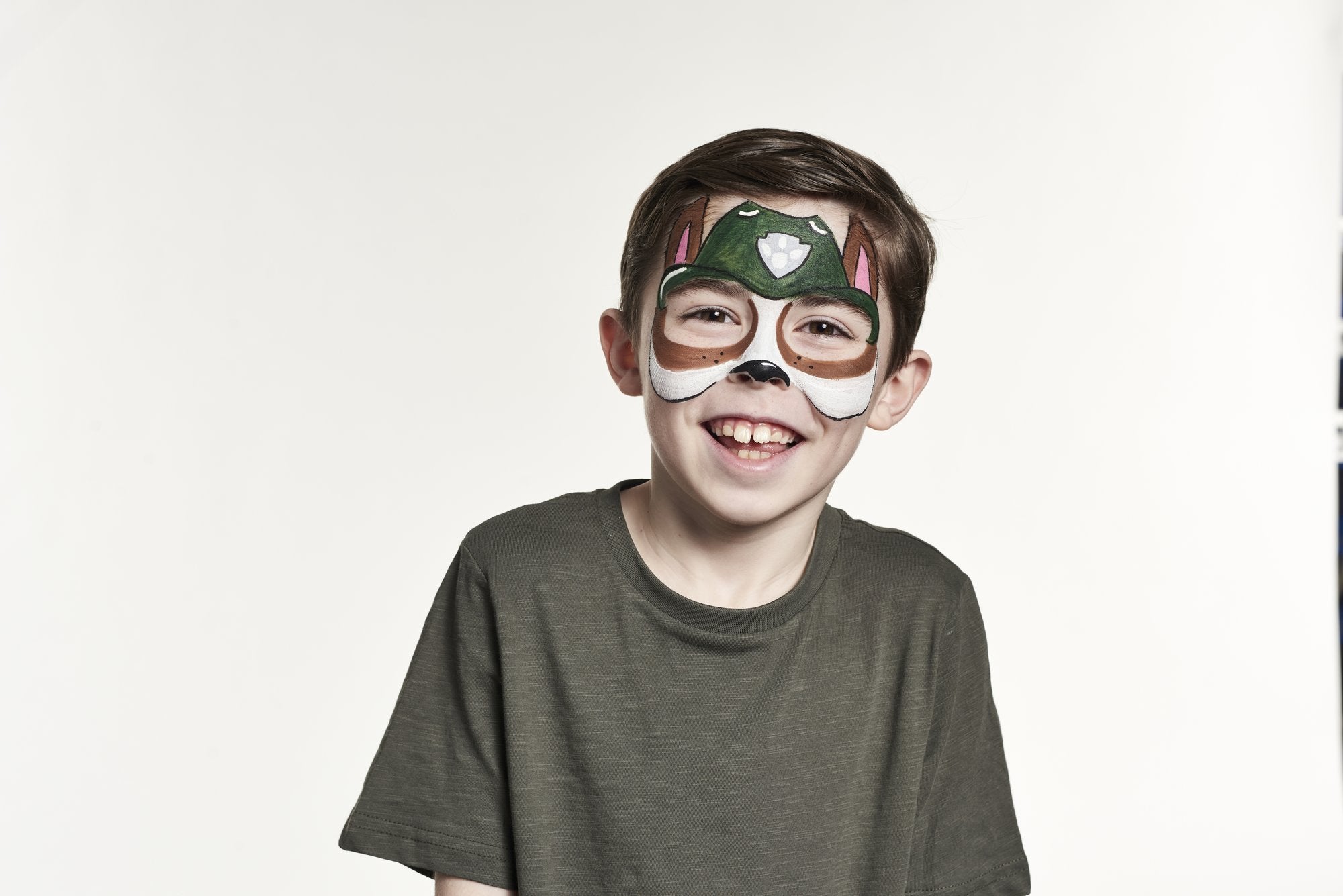 Tracker Face Paint - 3 Easy Steps – Snazaroo